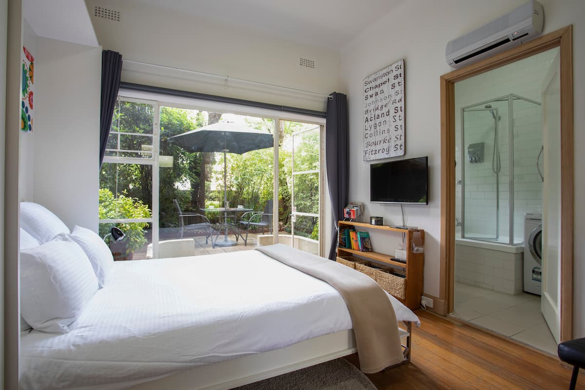 Top 13 Airbnb Vacation Rentals In Carlton, Australia - | Trip101