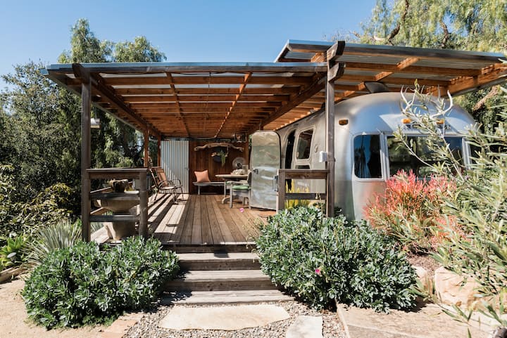 Kick Back in an Iconic 1974 Airstream on an Organic Ranch - Campers/RVs ...