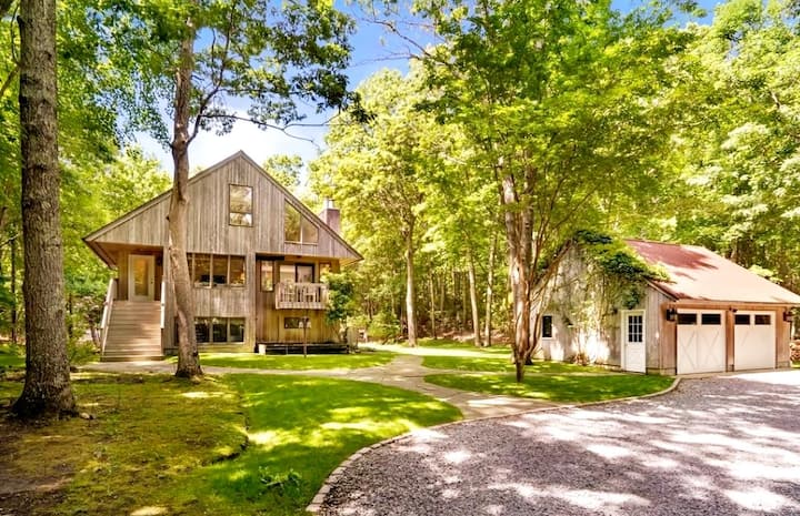 Southampton Stunner: Pool, Beach & More! - The Hamptons, NY