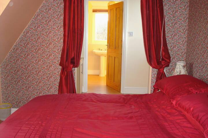 Double Bedroom For Longer Let - Saffron Walden