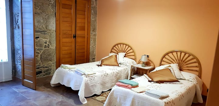Precioso Apartamento En Edificio Antiguo En Ferrol - Ferrol, Spain