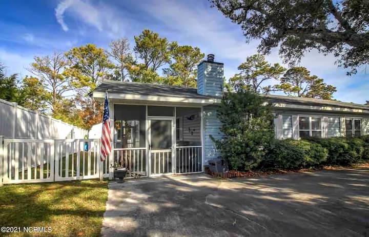 New Captains Quarters Boating Fun Recently Updated - Beaufort