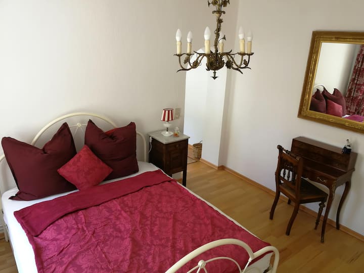 Little Romantic Suite With Garden Near Un Campus - Bonn