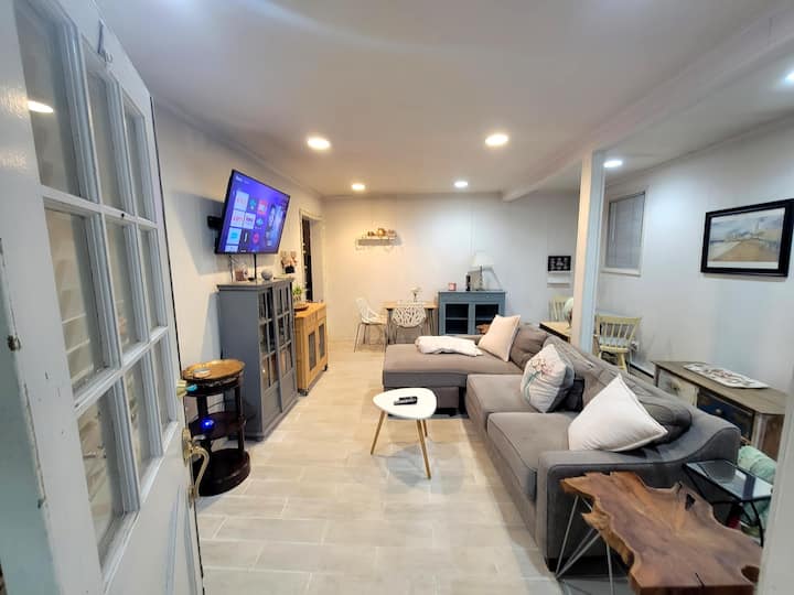 Ocean Grove Beautiful Home Walk To Beach 1 Bedroom - Ocean Township, NJ