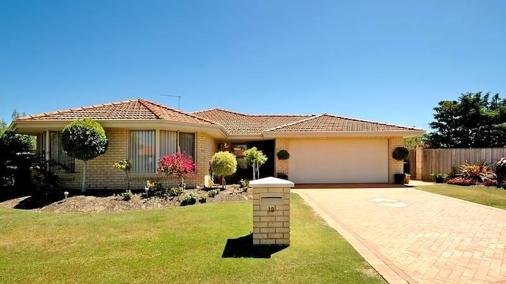 Quiet Family Retreat - Iluka