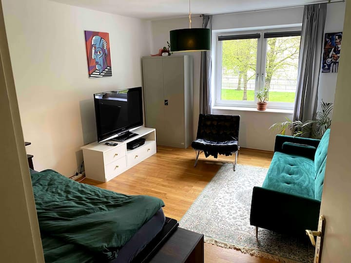 One Room In A Flat In The Centre Of Munich - Munich