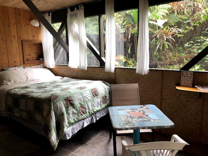 East Hawaii Jungle Suites: Garden Studio - Pāhoa, HI
