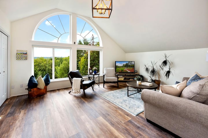 The Carriage House - Bremerton, WA