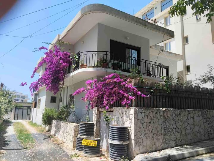 Cosy Double Room With Balcony Near The Beach - Valona
