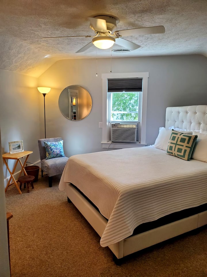 Town Convenient/country Feel, Nr Champions Center - Springfield, OH