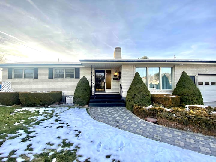 Roomy Midtown Home-large And Central To Everything - Pocatello, ID