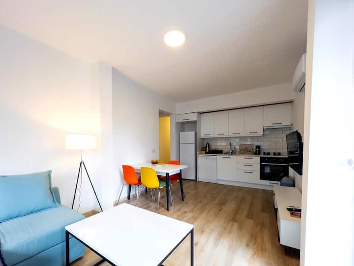Seaside 2+1 Flat, Comfortable And Central - Marmaris