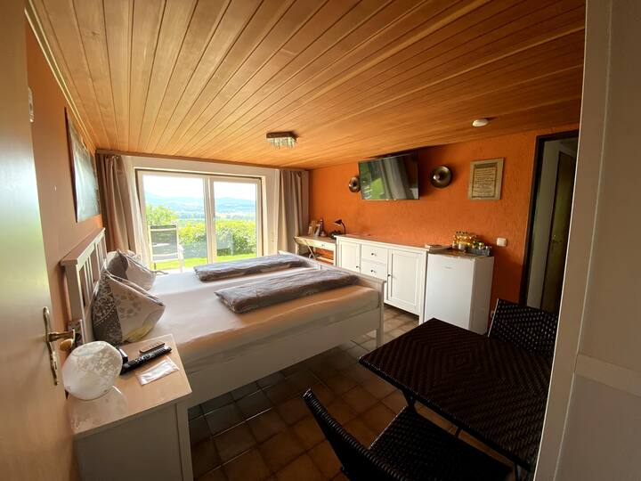 Zimmer Mit Eigenem Zugang+bad In Der Fränk.schweiz - Germany