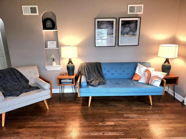 Corridor Hideaway 3 Bdrm Game/rec Room! 5min To Dt - Cedar Rapids, IA