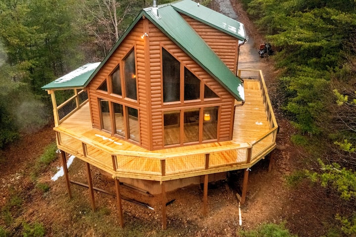 Sugar Bear Hollow - Wears Valley, TN
