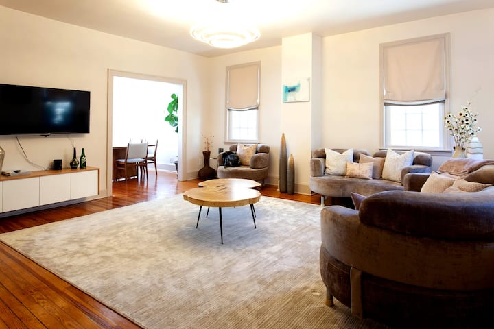 Elegant & Luxurious, Clean & Cheerful Entire House - Staten Island
