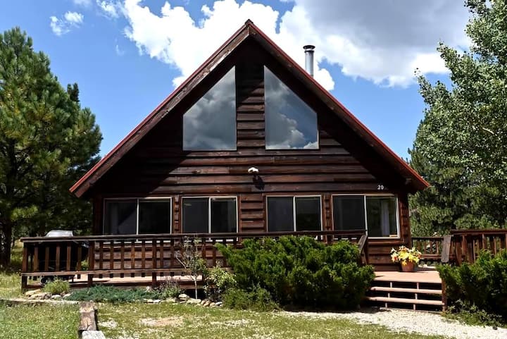 Aspen Chalet, Peaceful Mountain Retreat - Angel Fire, NM