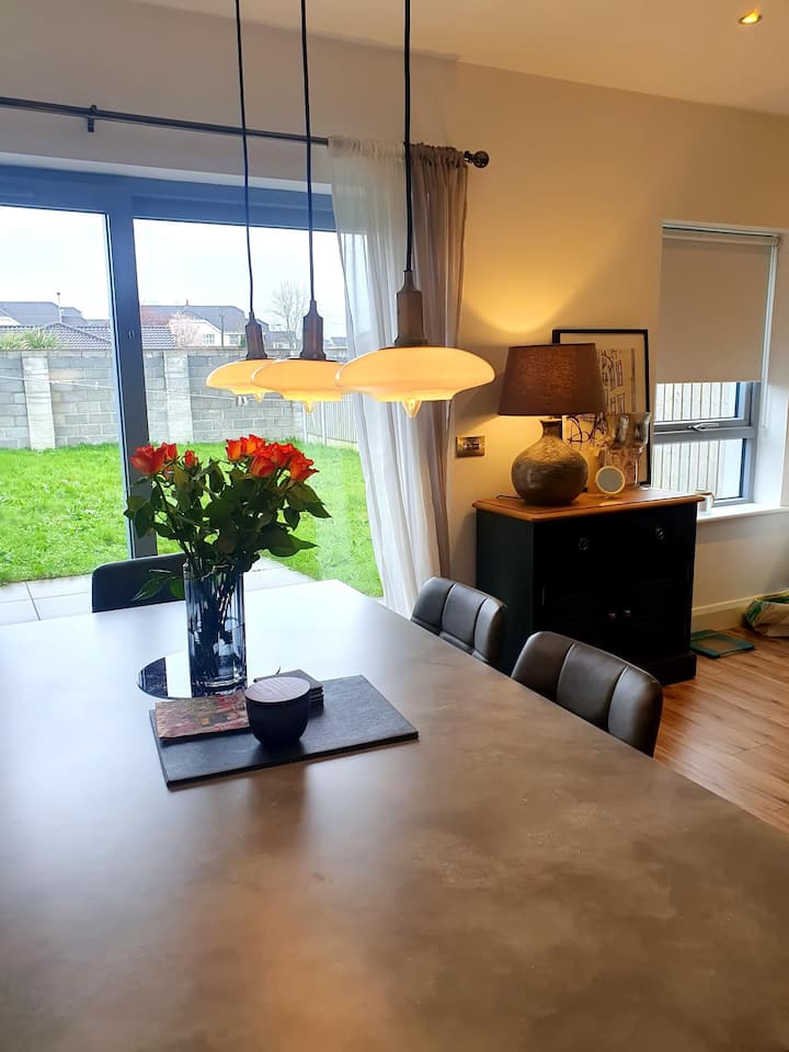 Limerick - Beautiful 4 Bed Home - Limerick, Ireland
