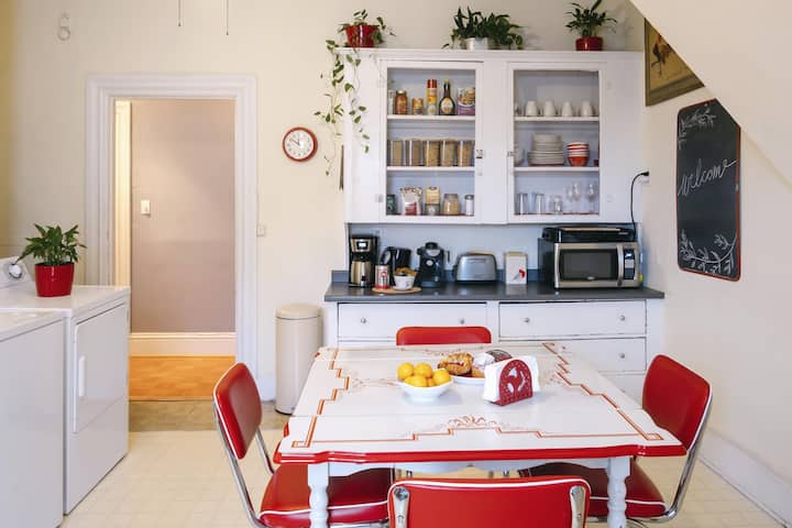 Great Spot! West End/fed Hill - Apt Broadway - Rhode Island