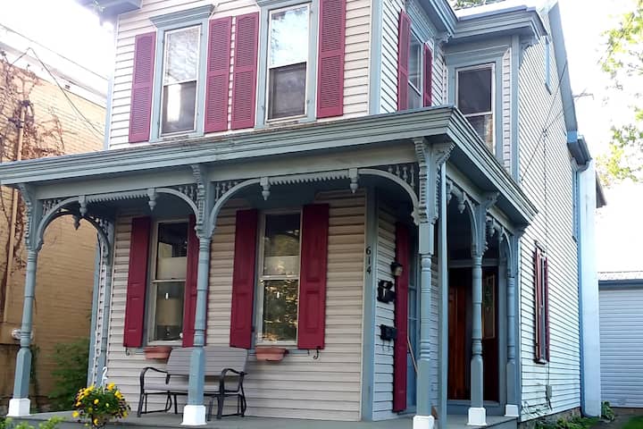 A Charming Cottage Victorian-style House. - Carlisle, PA