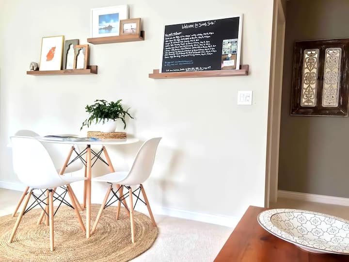 Sweet Suite On Bowen—walk To The Cove! - Canada