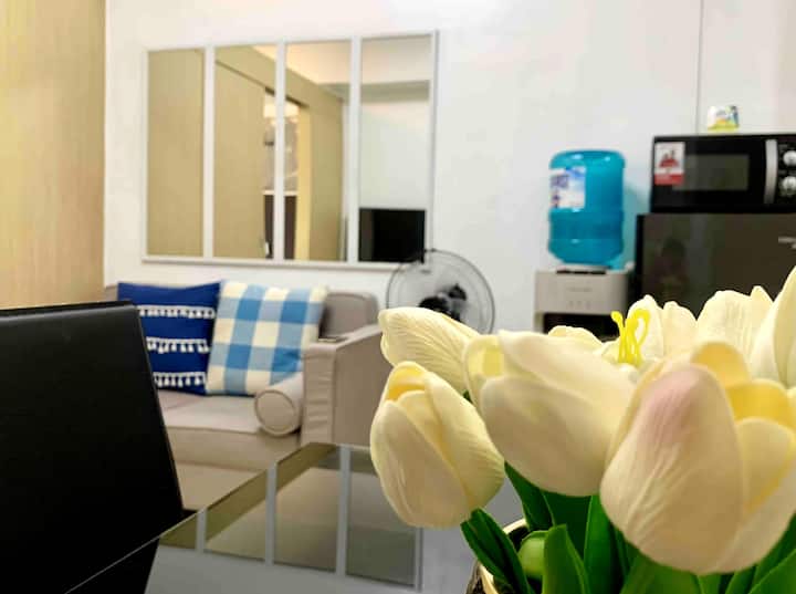 Keziah's Staycation @ Grass With Netflix & Balcony - Quezon City