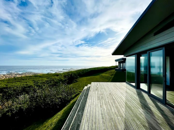Luxurious Queen Room-spectacular Location/views - Cape Saint Francis