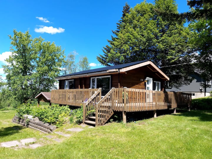 O-chalet Minichalet Acceuillant Et Chaleureux - Mont Sutton, QC