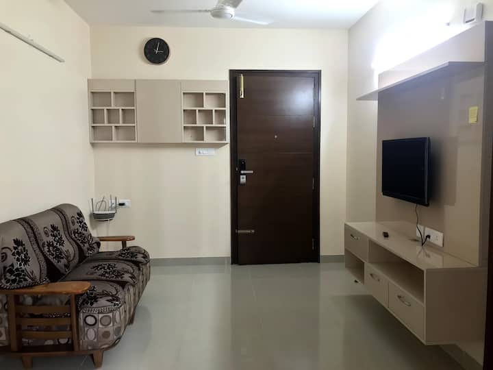 1bhk In A Gated Community Near Airport,railway St. - Aéroport de Chennai (MAA)