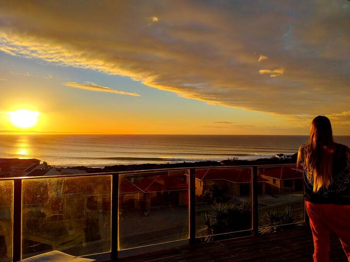 Starfishsurfhouse. The Loft Ocean Living . - Jeffreys Bay