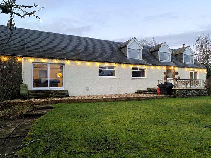 Beautiful 4 Bedroom Remote Cottage - Schottland