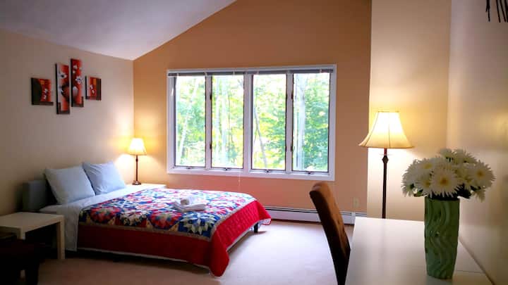 Elegant Room With Private Bathroom, Good Location - Newton, MA