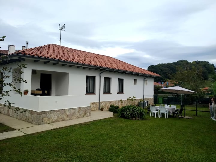 Casa En Celorio Alegre Y Acogedora - Playa San Martín
