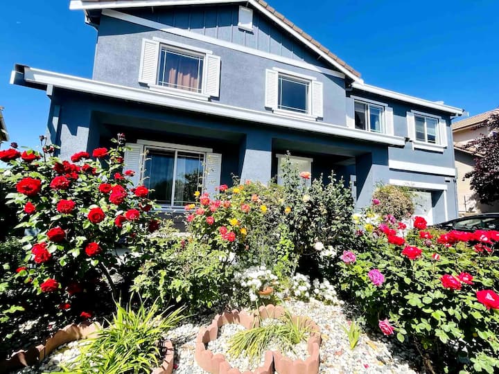 3000 Sf. Of Posh Retreat In Wine Country Near Napa - Fairfield, CA