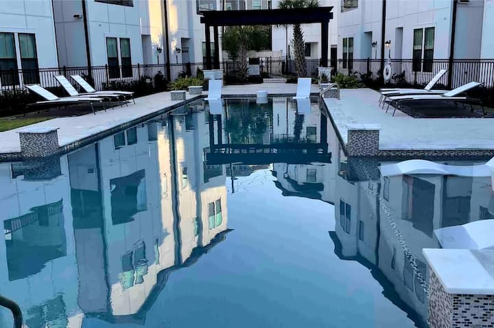Comfortable Private Suite In The Med Center - Houston, TX