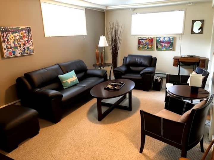 Julie's Place - Private, Comfort, Independence - Jasper