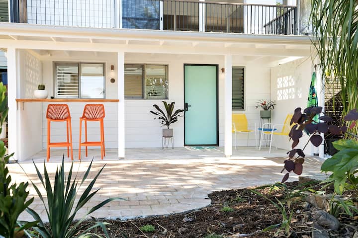 Shady Palms - Walk To Beach, Town & Lighthouse - Byron Bay