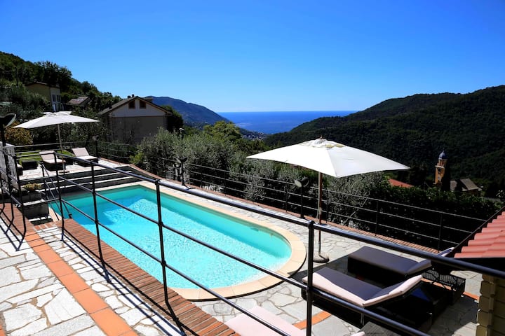 Villa With Pool - Recco