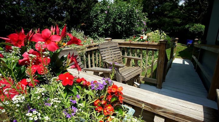 Leenie's Garden Hideaway - Ocean City, NJ