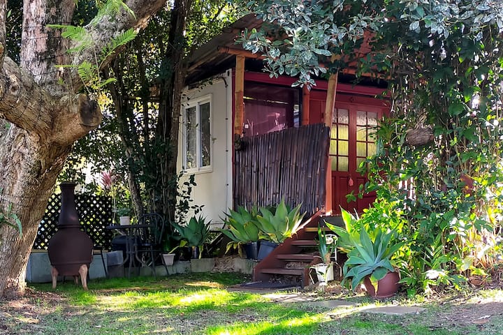 'Bello Away'
Teeny Tiny House
Self-contained - Bellingen