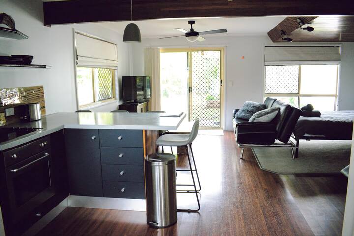 Manooka Place - Rainbow Beach