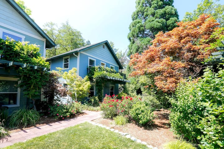 Abbott's Cottages- Bluejay - Ashland, OR