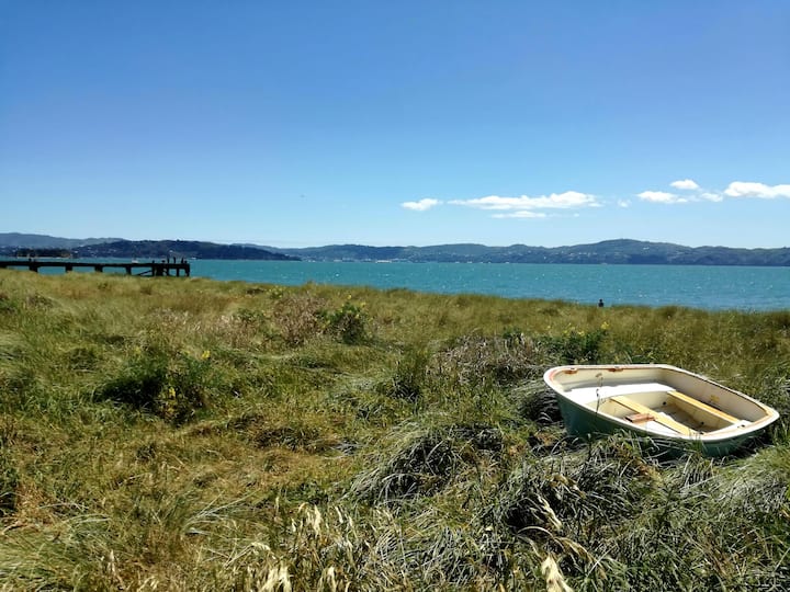 Large Beachfront Holiday Escape 30 Min To Wgtn Cbd - Wellington