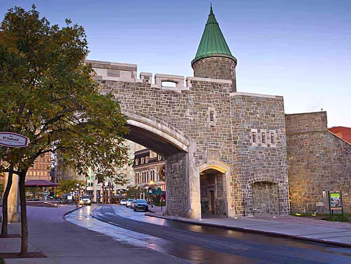Oldquebec Directly /Vieux Quebec Directement - Quebec
