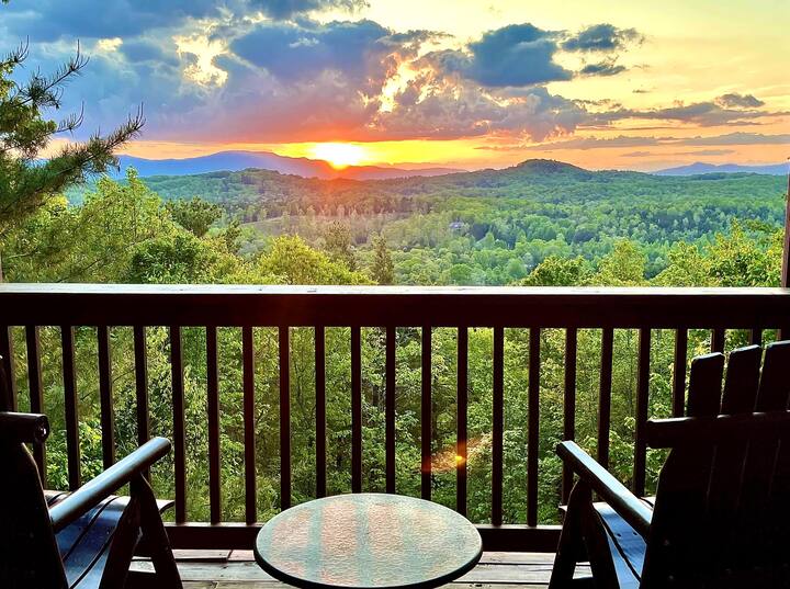 No Svc Fees~secluded Retreat~hottub~gameroom - Mineral Bluff, GA