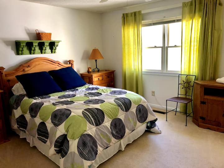 Bright And Spacious Condo Near The Beach! - Wilmington