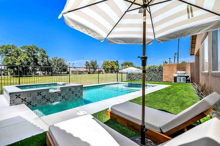 The Jeffrey: Golf. Pool. Its Your World! - Indio, CA