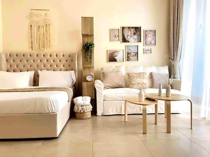 Studio In Sparkle Tower, 5 Min To Jbr | Sleep 4 - Dubai