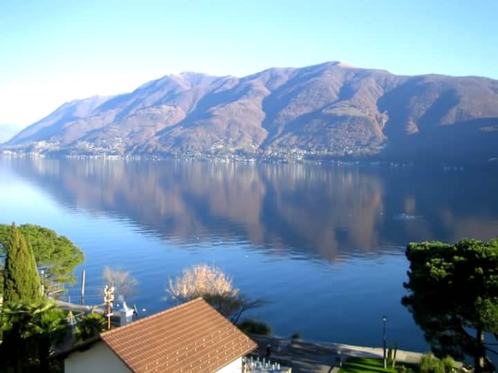 Apartment Seepromenade. - Brissago