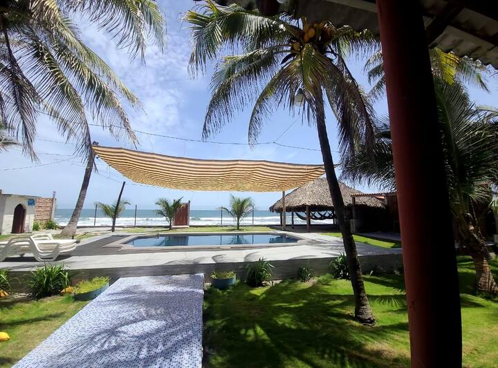Manuelita’s Beach House - El Salvador